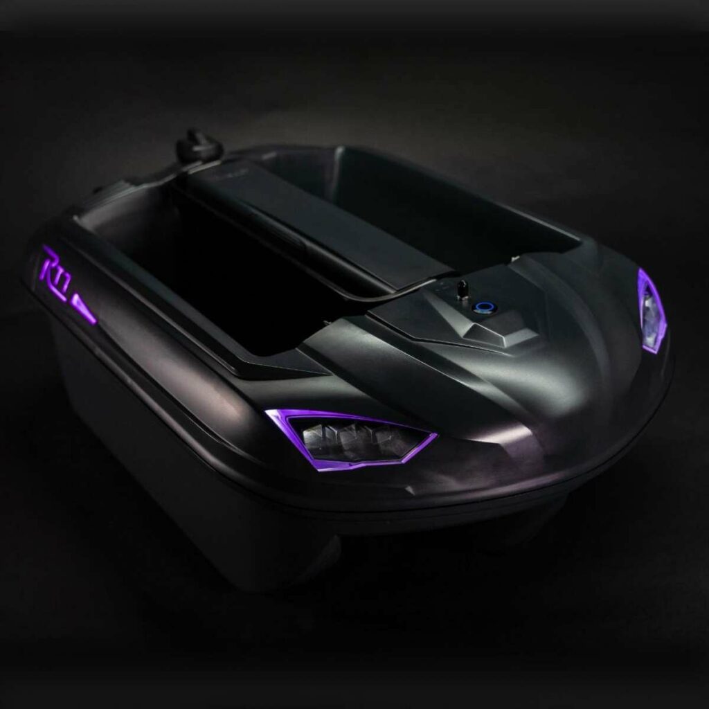 Carplounge RT7 V4 Pro All In One Bait Boat Set or £2500 Cash – Carp ...