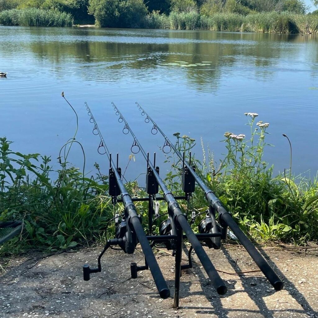 3 Nash dwarf 10ft carp rods & 3 Nash dwarf compact big pit reels – Carp ...