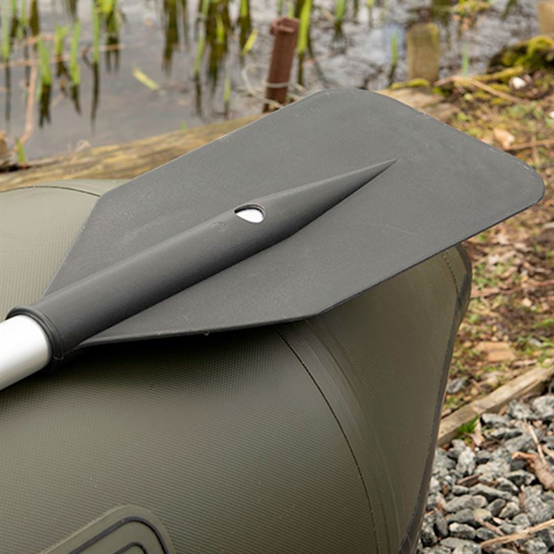 Fox EOS 250 boat (fundraiser) | Carp Tackle Giveaways